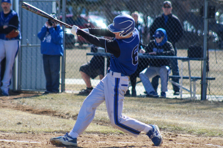 Mustangs mash, sweep Lakers in slugfest | News, Sports, Jobs - Minot ...